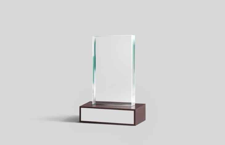 Guide for Choosing the Best Award Plaques for Your Employees