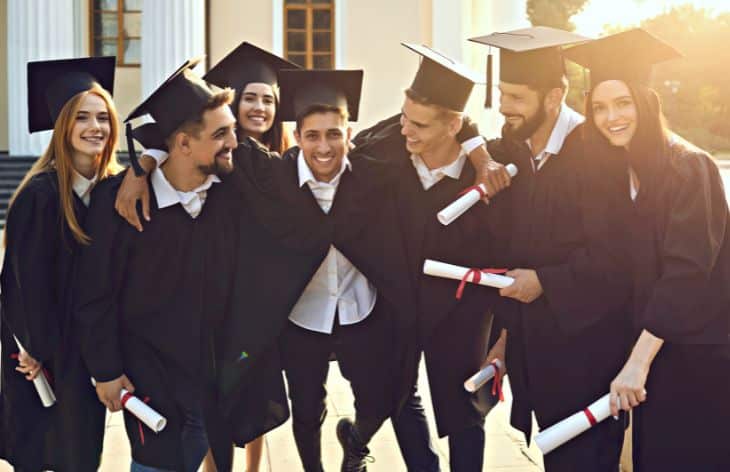 Guidelines for Throwing a Great Graduation Party